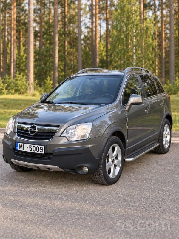 Brown Opel Antara 2008 in Riga, with an engine capacity of 2.00 L and mileage of 240 thousand km for 3950 €, photo 9 on AUTOMOTO.COM.LV