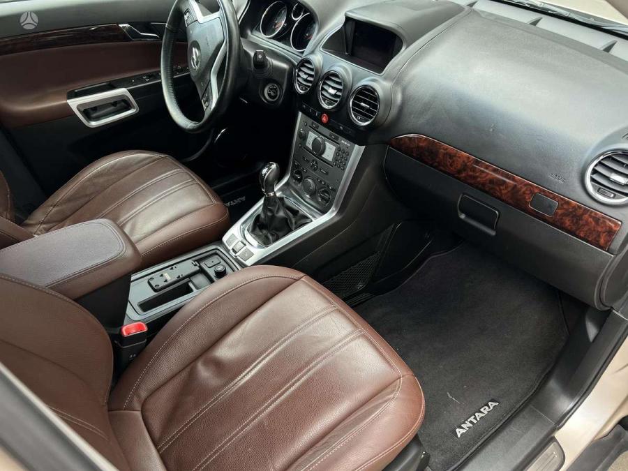 Brūns Opel Antara 2011 Kauņa, ar dzinēja tilpumu 2.23 L un nobraukumu 157 tūkst. km par 4900 €, foto 10 vietnē AUTOMOTO.COM.LV
