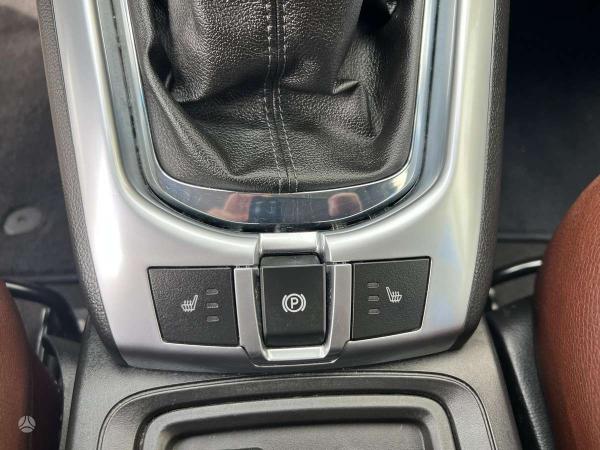 Brown Opel Antara 2011 in Kaunas, with an engine capacity of 2.23 L and mileage of 157 thousand km for 4900 €, photo 11 on AUTOMOTO.COM.LV