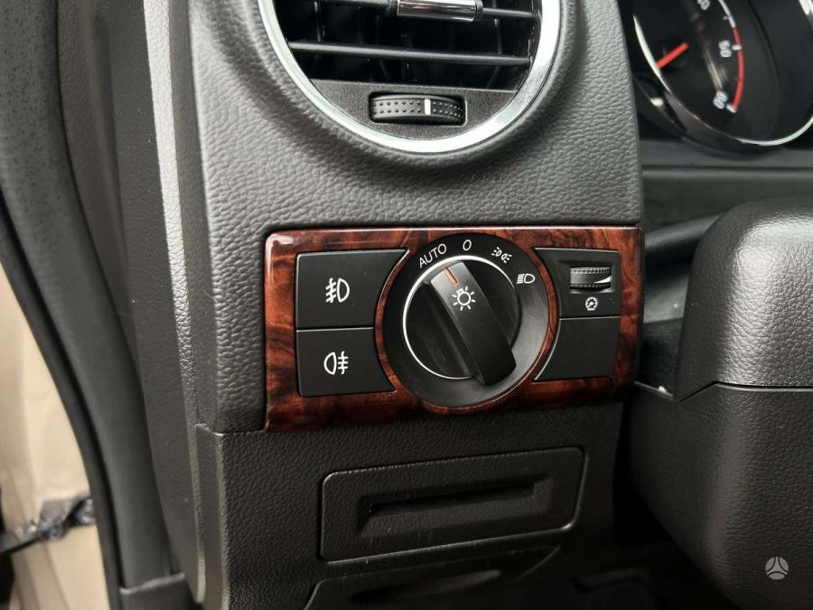 Brūns Opel Antara 2011 Kauņa, ar dzinēja tilpumu 2.23 L un nobraukumu 157 tūkst. km par 4900 €, foto 13 vietnē AUTOMOTO.COM.LV