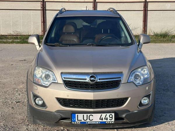 Brown Opel Antara 2013 in Vilnius, with an engine capacity of 2.23 L and mileage of 266 thousand km for 1850 €, photo 3 on AUTOMOTO.COM.LV