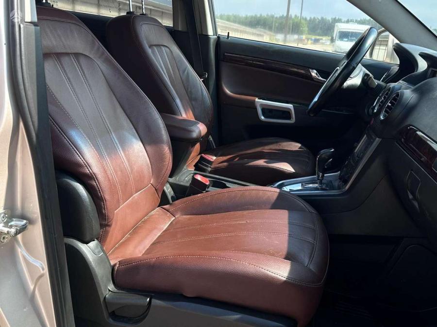 Brūns Opel Antara 2013 Viļņa, ar dzinēja tilpumu 2.23 L un nobraukumu 266 tūkst. km par 1850 €, foto 14 vietnē AUTOMOTO.COM.LV