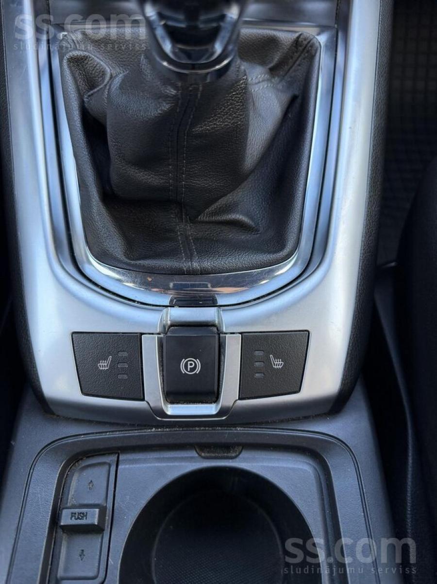 Brūns Opel Antara 2013 Ventspils, ar dzinēja tilpumu 2.20 L un nobraukumu 253 tūkst. km par 4500 €, foto 23 vietnē AUTOMOTO.COM.LV