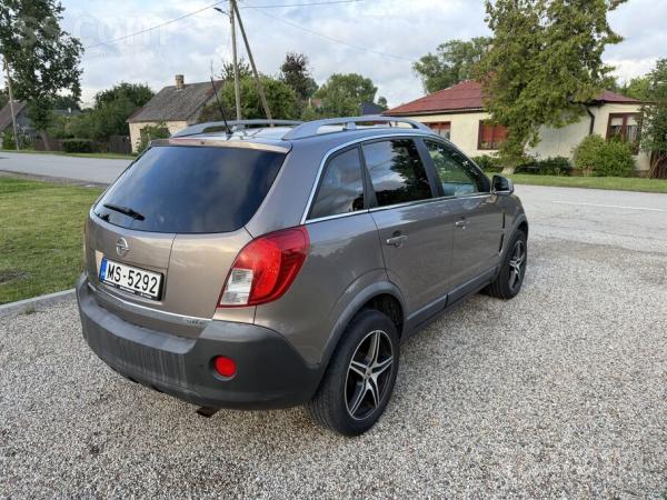 Opel Antara 2013 in Ventspils on AUTOMOTO.COM.LV Brown Opel Antara 2013 in Ventspils, with an engine capacity of 2.20 L and mileage of 253 thousand km for 4500 €, photo 5 on AUTOMOTO.COM.LV