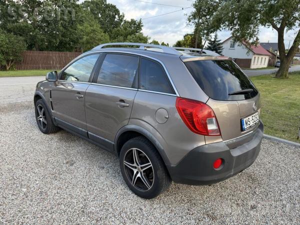 Opel Antara 2013 in Ventspils on AUTOMOTO.COM.LV Brown Opel Antara 2013 in Ventspils, with an engine capacity of 2.20 L and mileage of 253 thousand km for 4500 €, photo 7 on AUTOMOTO.COM.LV