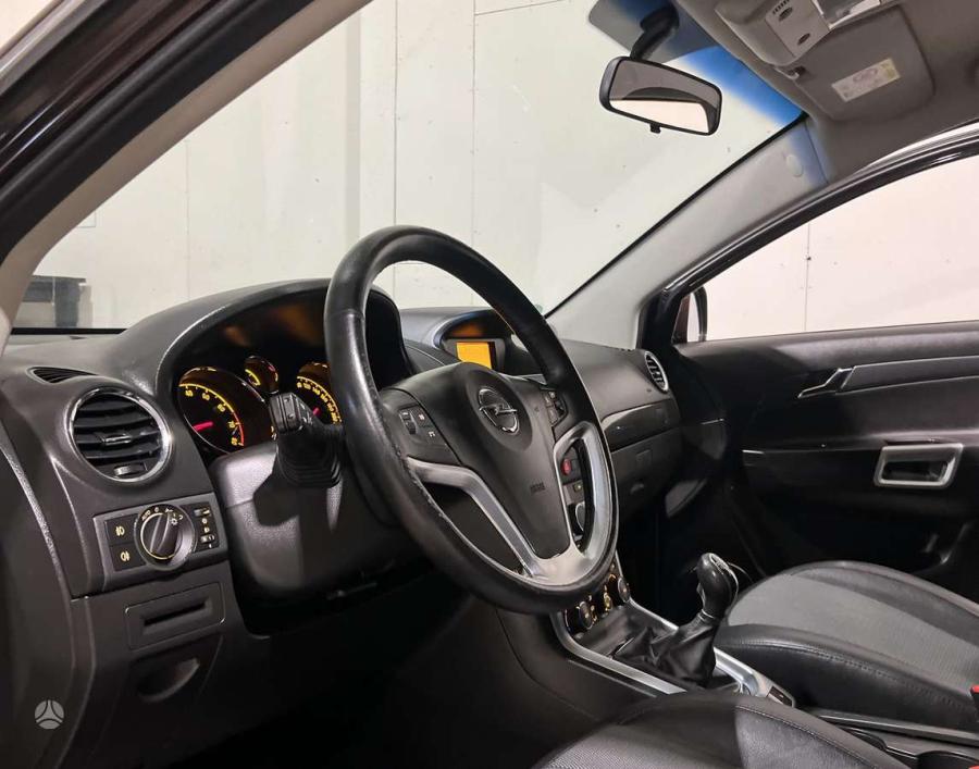 Brown Opel Antara 2014 in Klaipeda, with an engine capacity of 2.38 L and mileage of 130 thousand km for 6900 €, photo 3 on AUTOMOTO.COM.LV