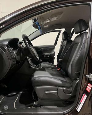 Brown Opel Antara 2014 in Klaipeda, with an engine capacity of 2.38 L and mileage of 130 thousand km for 6900 €, photo 4 on AUTOMOTO.COM.LV