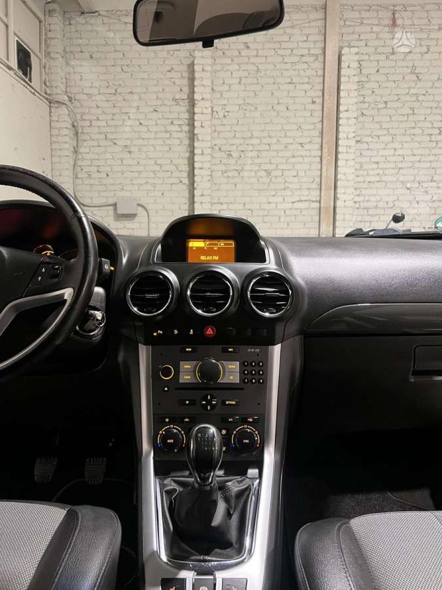 Brown Opel Antara 2014 in Klaipeda, with an engine capacity of 2.38 L and mileage of 130 thousand km for 6900 €, photo 19 on AUTOMOTO.COM.LV