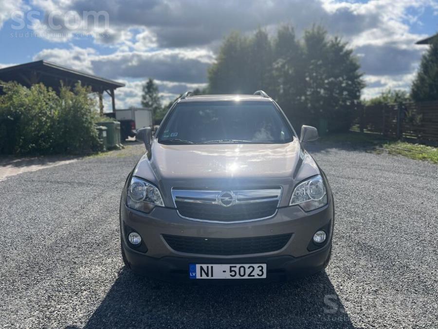 Brown Opel Antara 2015 in Saldus, with an engine capacity of 2.20 L and mileage of 237 thousand km for 6590 €, photo 1 on AUTOMOTO.COM.LV