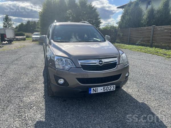 Brown Opel Antara 2015 in Saldus, with an engine capacity of 2.20 L and mileage of 237 thousand km for 6590 €, photo 2 on AUTOMOTO.COM.LV