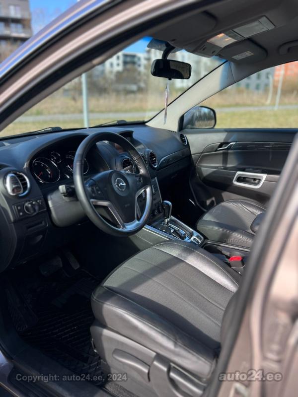 Brown Opel Antara 2014 in Tallinn, with an engine capacity of 2.20 L and mileage of 118 thousand km for 7999 €, photo 11 on AUTOMOTO.COM.LV