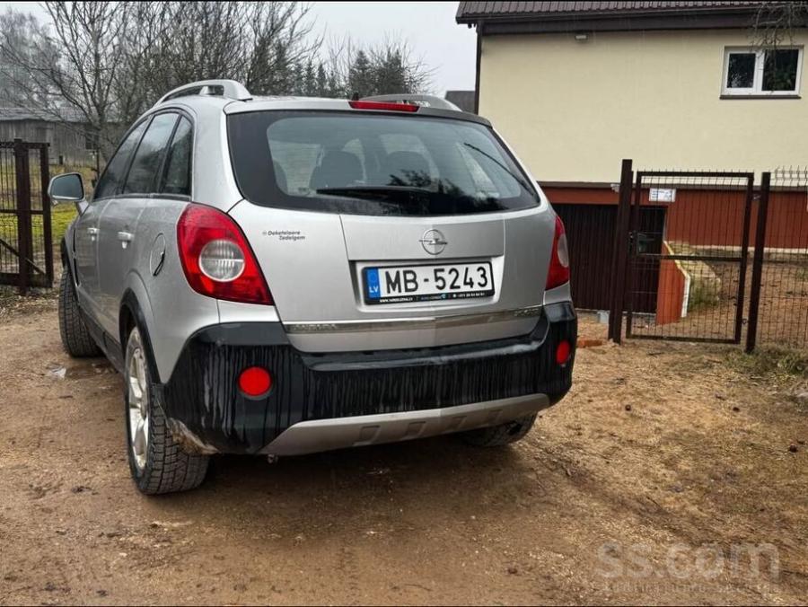 Opel Antara 2007 in Kraslava, with an engine capacity of 2.00 L and mileage of 320 thousand km for 4999 €, photo 3 on AUTOMOTO.COM.LV