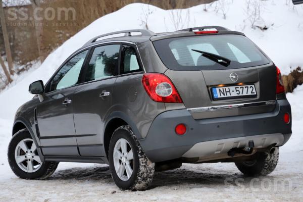 Opel Antara 2007 in Tukums, with an engine capacity of 2.00 L and mileage of 243 thousand km for 4250 €, photo 5 on AUTOMOTO.COM.LV