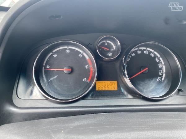 Opel Antara 2007 Kretinga, ar dzinēja tilpumu 2.00 L un nobraukumu 237 tūkst. km par 2250 €, foto 7 vietnē AUTOMOTO.COM.LV