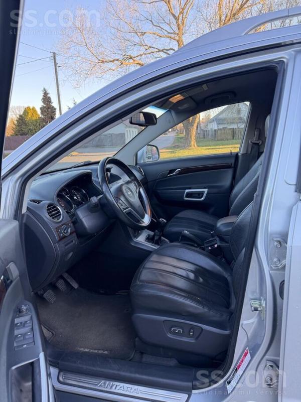 Opel Antara 2007 in Ventspils, with an engine capacity of 2.00 L and mileage of 263 thousand km for 3100 €, photo 10 on AUTOMOTO.COM.LV
