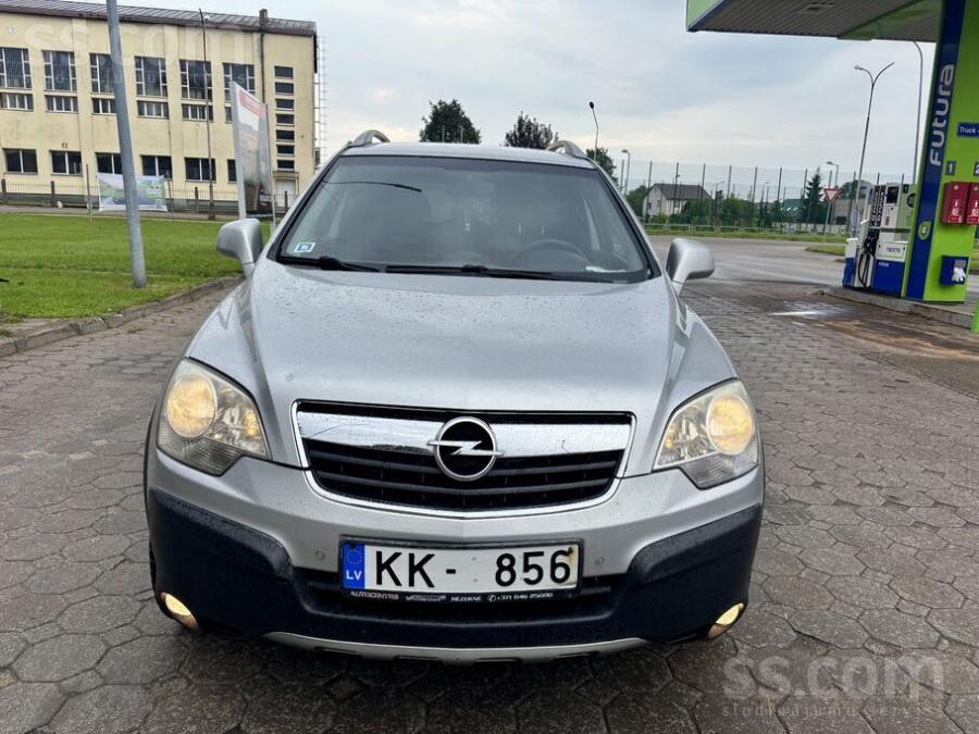 Opel Antara 2007 in Daugavpils, with an engine capacity of 2.00 L and mileage of 257 thousand km for 2650 €, photo 4 on AUTOMOTO.COM.LV