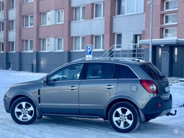 Opel Antara 2008 in Radviliskis, with an engine capacity of 2.00 L and mileage of 224 thousand km for 3400 €, photo 10 on AUTOMOTO.COM.LV