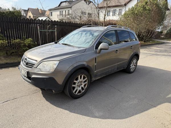 Opel Antara 2008 in Vilnius, with an engine capacity of 2.00 L and mileage of 500 thousand km for 1450 €, photo 1 on AUTOMOTO.COM.LV