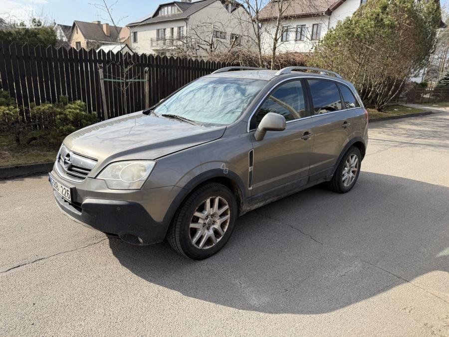 Opel Antara 2008 in Vilnius, with an engine capacity of 2.00 L and mileage of 500 thousand km for 1450 €, photo 1 on AUTOMOTO.COM.LV