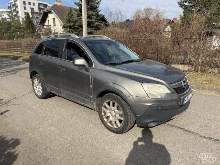 Opel Antara 2008 in Vilnius, with an engine capacity of 2.00 L and mileage of 500 thousand km for 1450 €, photo 2 on AUTOMOTO.COM.LV