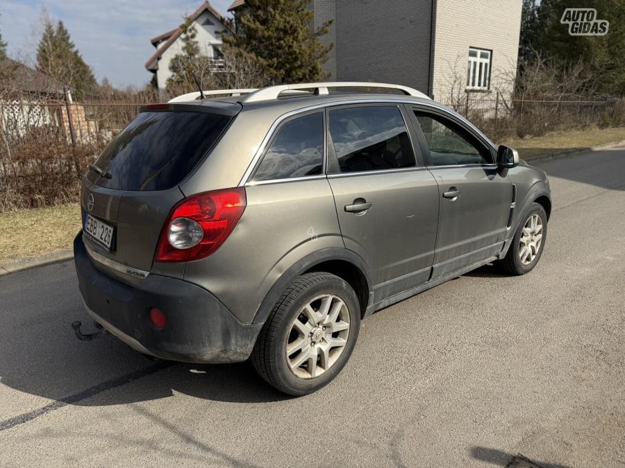 Opel Antara 2008 in Vilnius, with an engine capacity of 2.00 L and mileage of 500 thousand km for 1450 €, photo 3 on AUTOMOTO.COM.LV