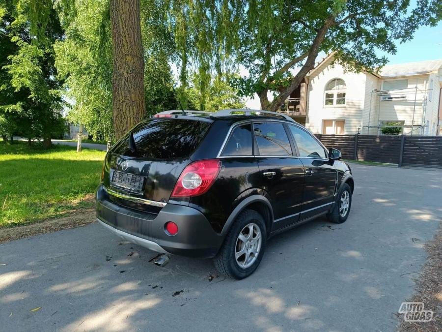 Opel Antara 2008 in Marijampole, with an engine capacity of 2.00 L and mileage of 330 thousand km for 1850 €, photo 5 on AUTOMOTO.COM.LV
