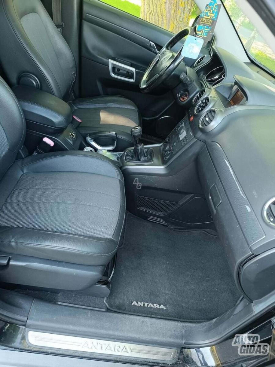 Opel Antara 2008 in Marijampole, with an engine capacity of 2.00 L and mileage of 330 thousand km for 1850 €, photo 9 on AUTOMOTO.COM.LV