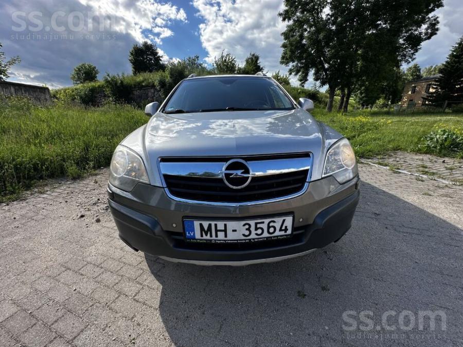 Opel Antara 2008 in Daugavpils, with an engine capacity of 2.00 L and mileage of 280 thousand km for 3100 €, photo 3 on AUTOMOTO.COM.LV