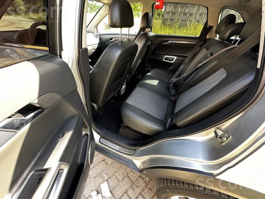 Opel Antara 2008 in Daugavpils, with an engine capacity of 2.00 L and mileage of 280 thousand km for 3100 €, photo 12 on AUTOMOTO.COM.LV