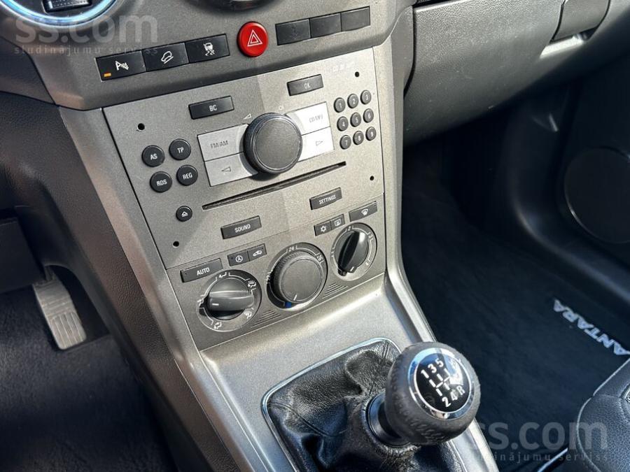 Opel Antara 2008 in Daugavpils, with an engine capacity of 2.00 L and mileage of 280 thousand km for 3100 €, photo 16 on AUTOMOTO.COM.LV