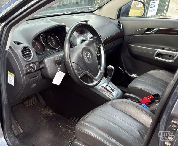 Opel Antara 2008 in Ariogala, with an engine capacity of 3.20 L and mileage of 150 thousand km for 2500 €, photo 5 on AUTOMOTO.COM.LV