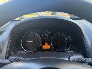 Opel Antara 2008 in Vilnius, with an engine capacity of 2.00 L and mileage of 295 thousand km for 2900 €, photo 22 on AUTOMOTO.COM.LV