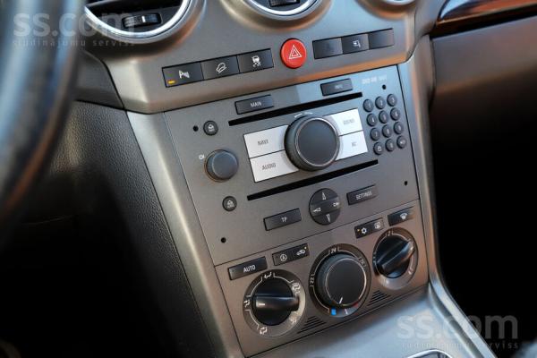 Opel Antara 2008 Tukums, ar dzinēja tilpumu 2.00 L un nobraukumu 355 tūkst. km par 3500 €, foto 8 vietnē AUTOMOTO.COM.LV