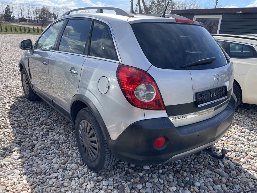 Opel Antara 2009 in Marijampole, with an engine capacity of 2.00 L and mileage of 400 thousand km for 1800 €, photo 5 on AUTOMOTO.COM.LV