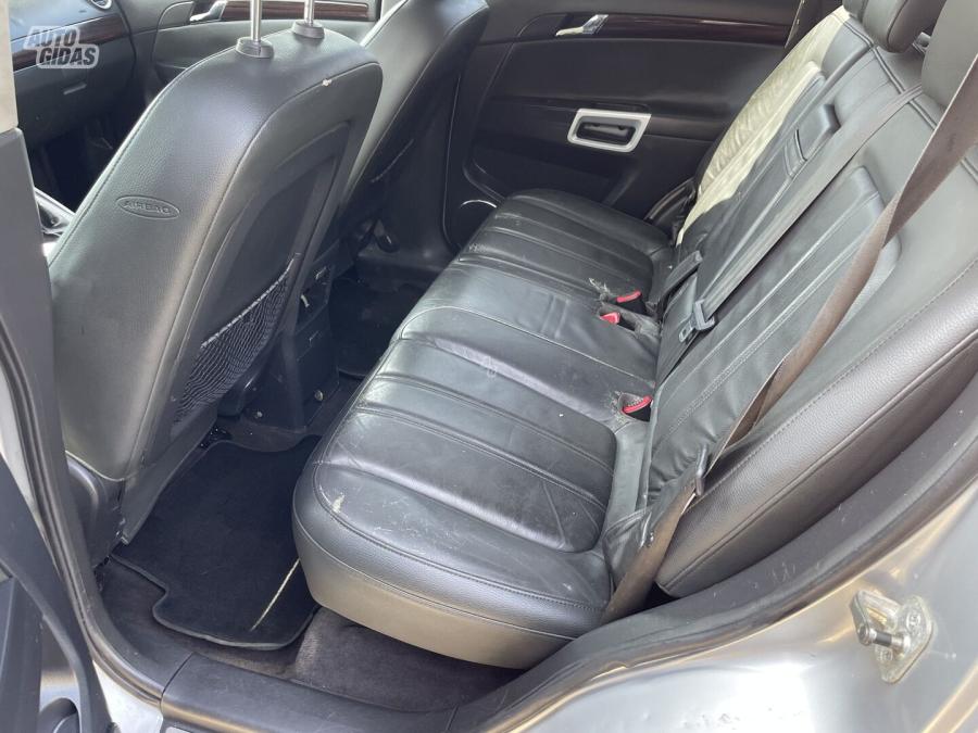 Opel Antara 2009 in Marijampole, with an engine capacity of 2.00 L and mileage of 400 thousand km for 1800 €, photo 9 on AUTOMOTO.COM.LV