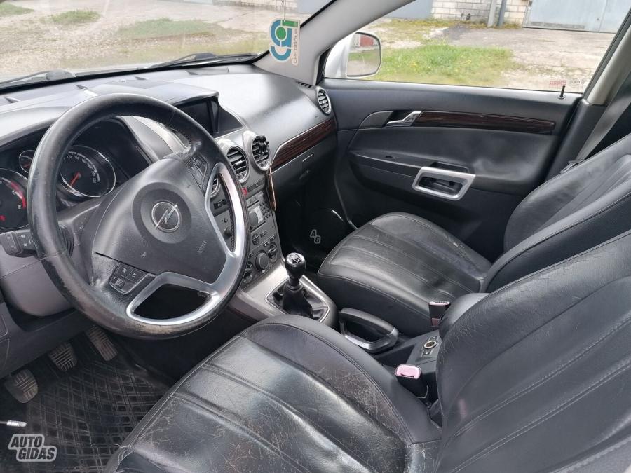 Opel Antara 2009 in Moletai, with an engine capacity of 2.00 L and mileage of 37 thousand km for 1650 €, photo 11 on AUTOMOTO.COM.LV