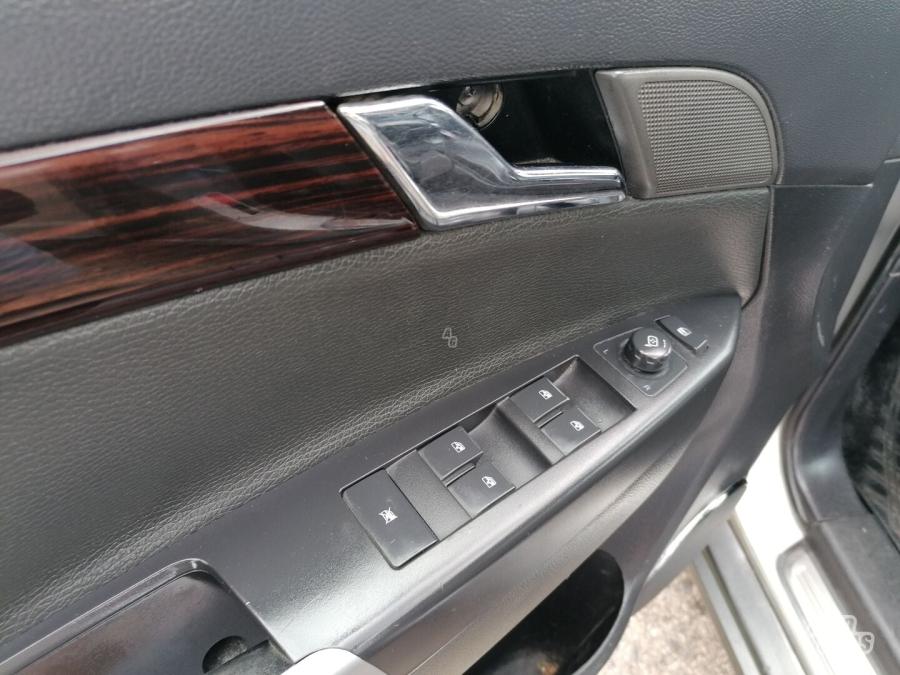 Opel Antara 2009 in Moletai, with an engine capacity of 2.00 L and mileage of 37 thousand km for 1650 €, photo 12 on AUTOMOTO.COM.LV
