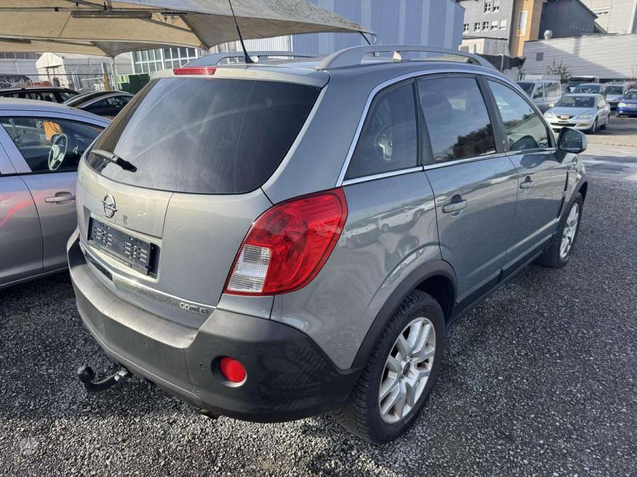 Opel Antara 2012 in Vilnius, with an engine capacity of 2.23 L and mileage of 209 thousand km for 3950 €, photo 5 on AUTOMOTO.COM.LV