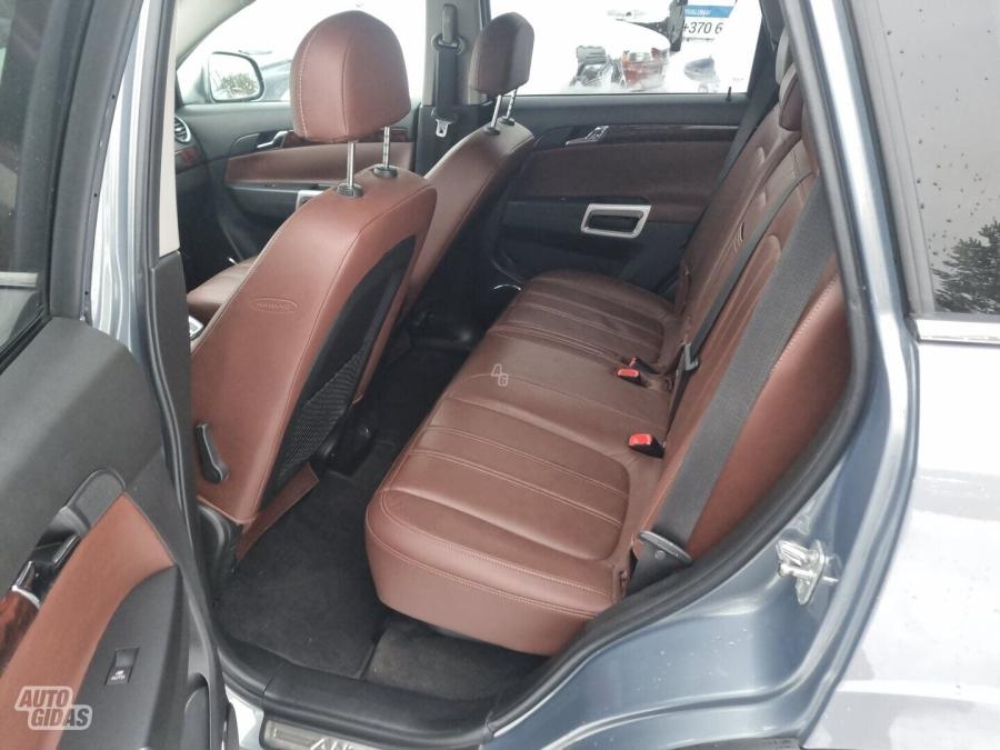 Opel Antara 2012 in Ukmerge, with an engine capacity of 2.20 L and mileage of 139 thousand km for 5790 €, photo 8 on AUTOMOTO.COM.LV