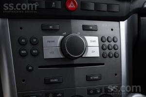 Opel Antara 2012 Rīga, ar dzinēja tilpumu 2.40 L un nobraukumu 216 tūkst. km par 4150 €, foto 26 vietnē AUTOMOTO.COM.LV