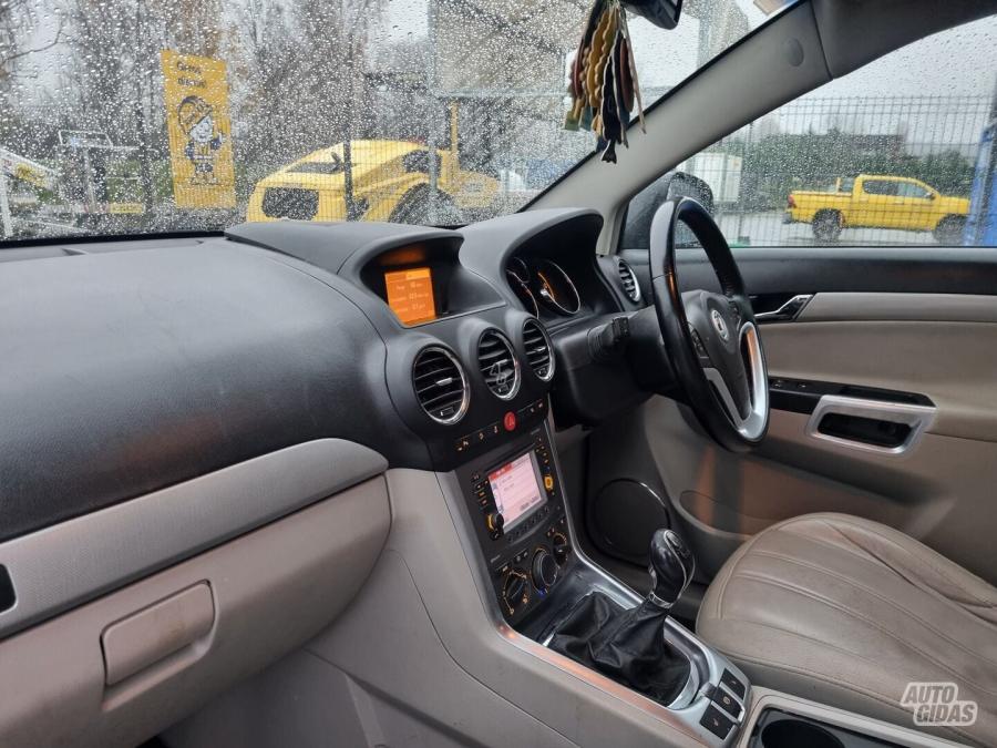Opel Antara 2013 in Taurage, with an engine capacity of 2.20 L and mileage of 180 thousand km for 2250 €, photo 14 on AUTOMOTO.COM.LV