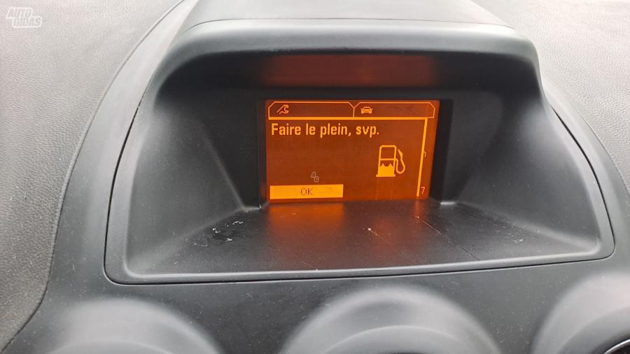 Opel Antara 2013 Viļņa, ar dzinēja tilpumu 2.20 L un nobraukumu 204 tūkst. km par 3650 €, foto 14 vietnē AUTOMOTO.COM.LV