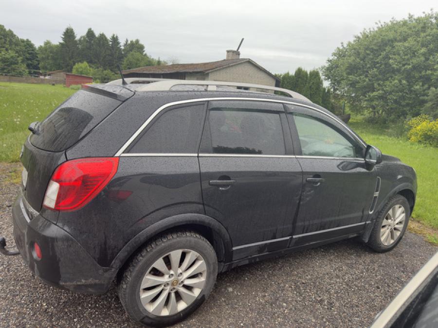 Opel Antara 2013 in Tallinn, with an engine capacity of 2.20 L and mileage of 220 thousand km for 6500 €, photo 4 on AUTOMOTO.COM.LV