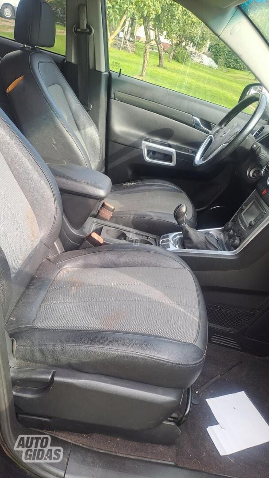 Opel Antara 2013 in Vilnius, with an engine capacity of 2.20 L and mileage of 205 thousand km for 4550 €, photo 15 on AUTOMOTO.COM.LV
