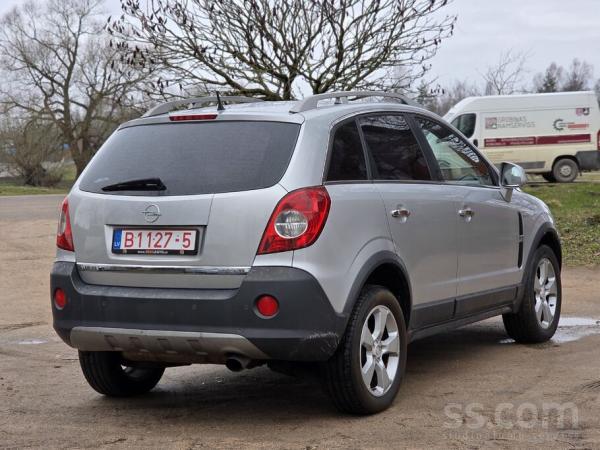 Pelēks Opel Antara 2007 Liepāja, ar dzinēja tilpumu 2.00 L un nobraukumu 265 tūkst. km par 7450 €, foto 6 vietnē AUTOMOTO.COM.LV