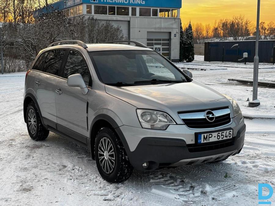 Pelēks Opel Antara 2007 Rīga, ar dzinēja tilpumu 2.00 L un nobraukumu 194 tūkst. km par 3990 €, foto 3 vietnē AUTOMOTO.COM.LV