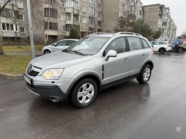 Grey Opel Antara 2007 in Vilnius, with an engine capacity of 1.99 L and mileage of 300 thousand km for 2000 €, photo 1 on AUTOMOTO.COM.LV