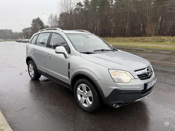 Grey Opel Antara 2007 in Vilnius, with an engine capacity of 1.99 L and mileage of 300 thousand km for 2000 €, photo 2 on AUTOMOTO.COM.LV