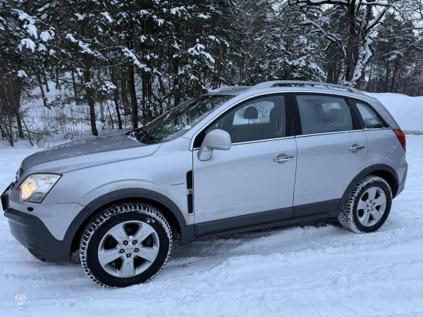 Grey Opel Antara 2007 in Vilnius, with an engine capacity of 1.99 L and mileage of 380 thousand km for 2000 €, photo 3 on AUTOMOTO.COM.LV