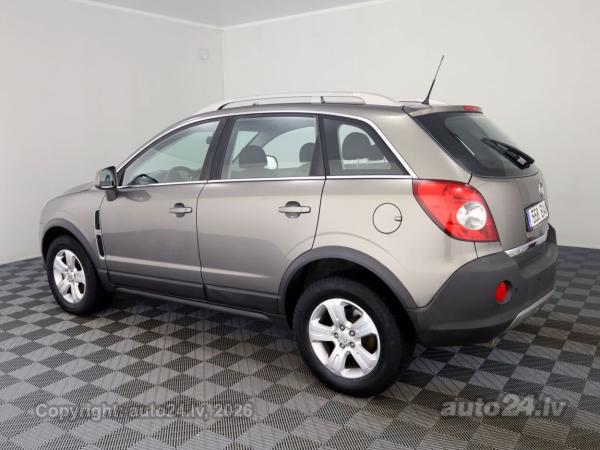 Grey Opel Antara 2007 in Tallinn, with an engine capacity of 2.00 L and mileage of 233 thousand km for 2499 €, photo 4 on AUTOMOTO.COM.LV